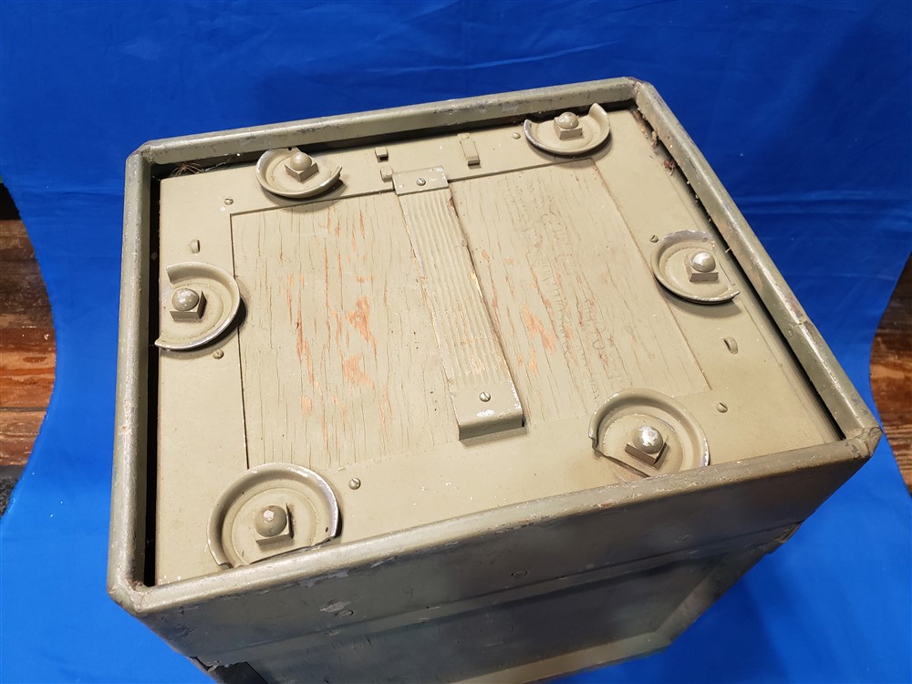 PROPELLANT GRAIN ARSENAL BOX - Doughboy Military Collectables ...