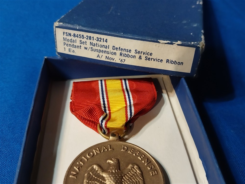 Medal Def 1967 box - Doughboy Military Collectables Springfield Missouri