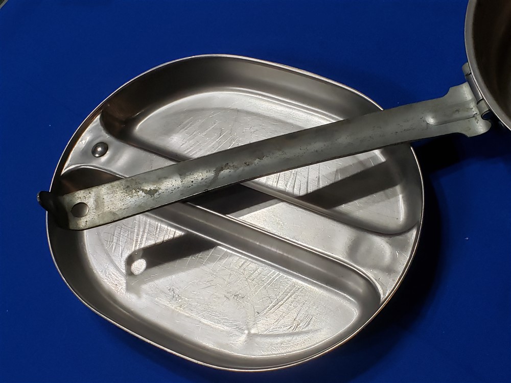 Mess Kit 1945 Massilion - Doughboy Military Collectables Springfield ...