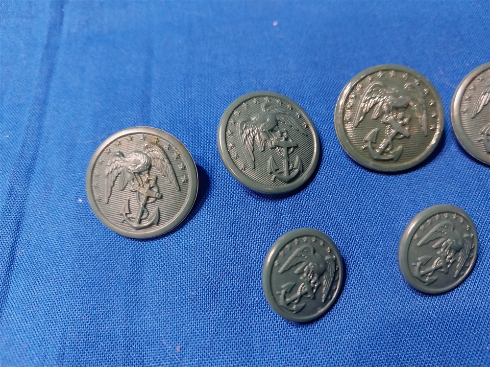 Buttons Female USMC Green - Doughboy Military Collectables Springfield ...