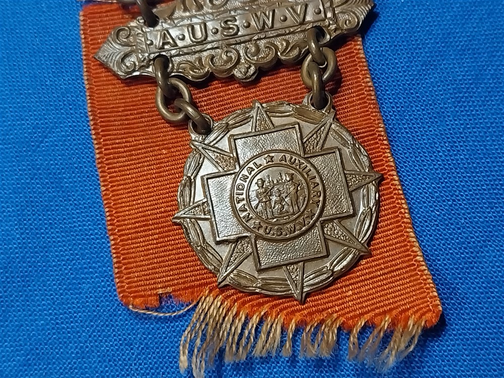 USWV Aux Treasurer pin - Doughboy Military Collectables Springfield ...