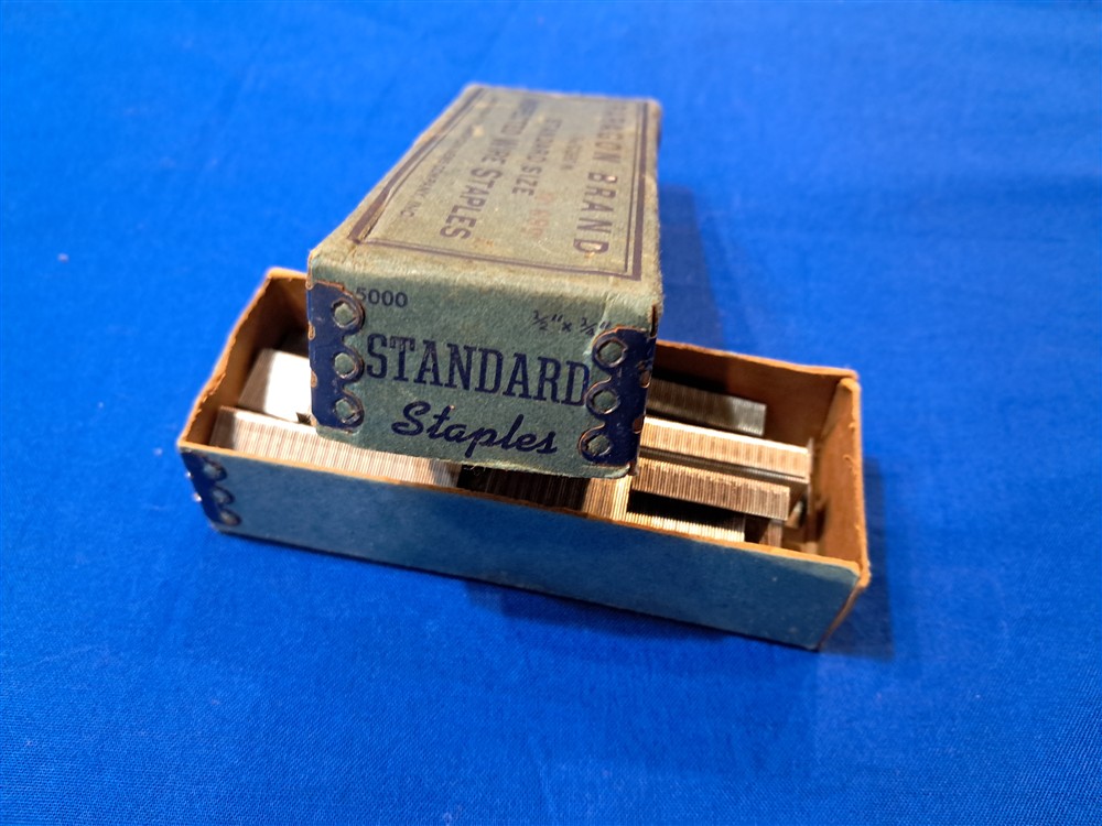 Staples WWII box 1943 - Doughboy Military Collectables Springfield Missouri