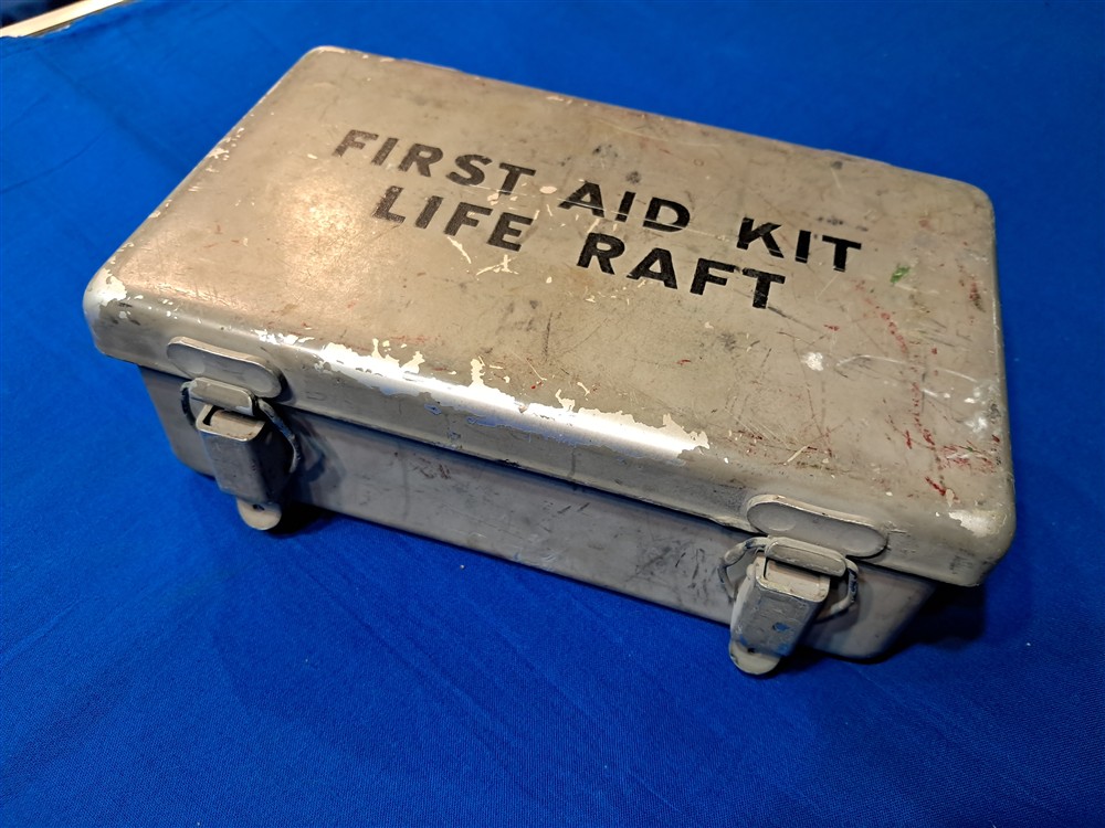Firstaid kit life raft - Doughboy Military Collectables Springfield ...