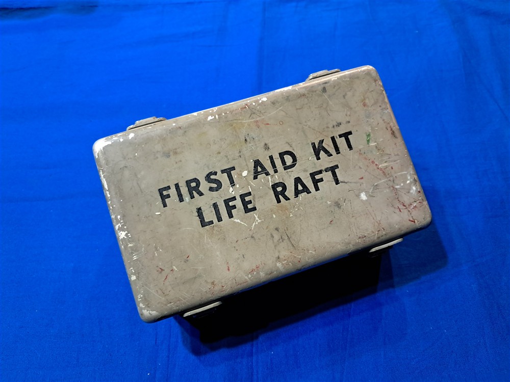 Firstaid kit life raft - Doughboy Military Collectables Springfield ...