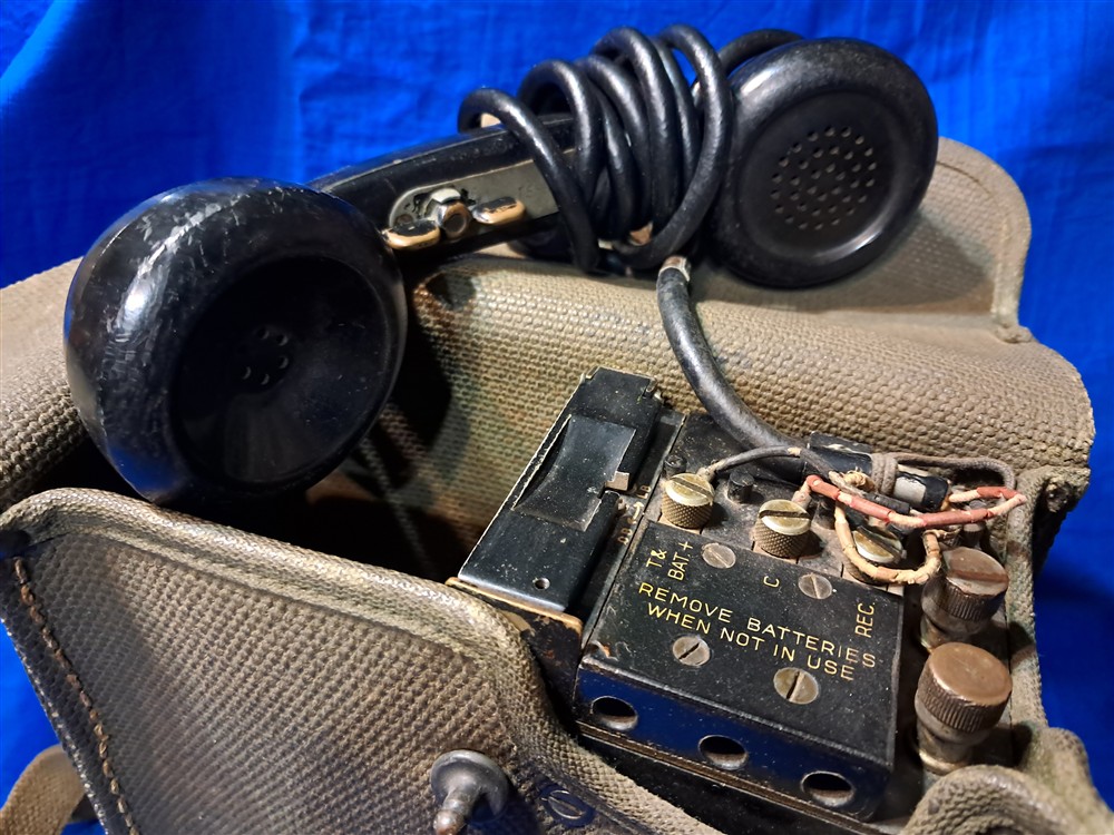 Radio EE-8-A USMC WWII - Doughboy Military Collectables Springfield ...