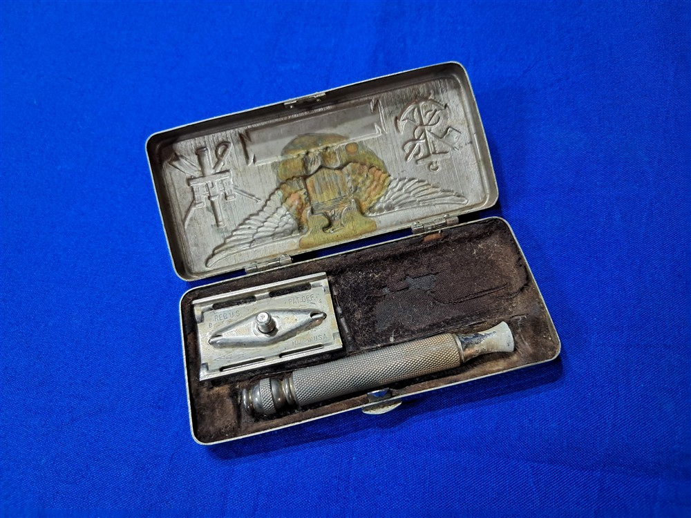 Shaving kit box WWI - Doughboy Military Collectables Springfield Missouri