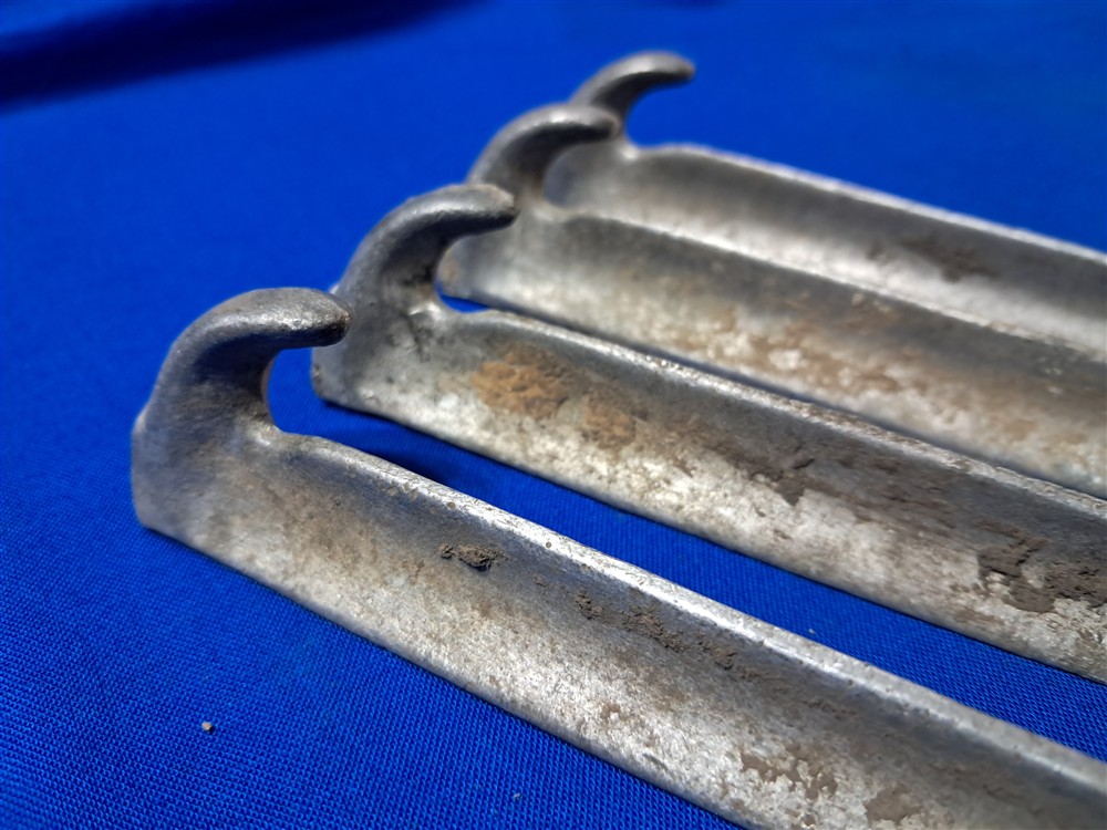 Tent stakes WWI 2nd - Doughboy Military Collectables Springfield Missouri